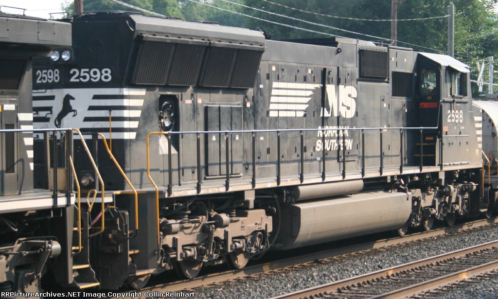 SD70M 2598